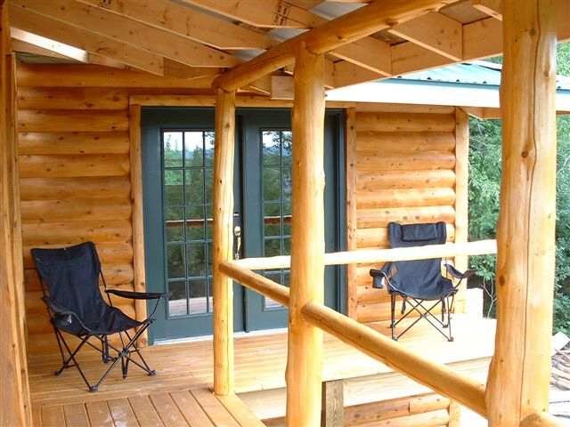 SIP cottage with log exterior